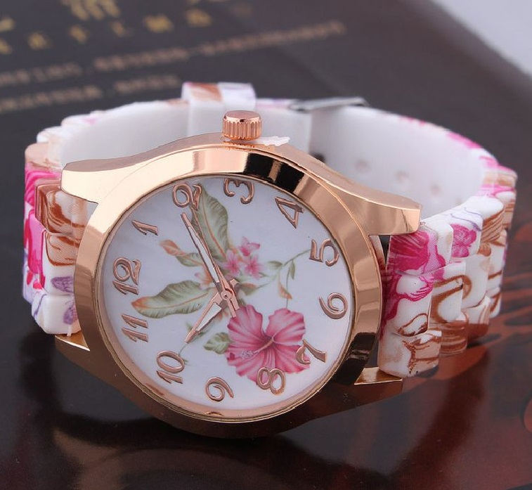 Trendy Flowers Rose Design Rubber Woman Watch on Luulla